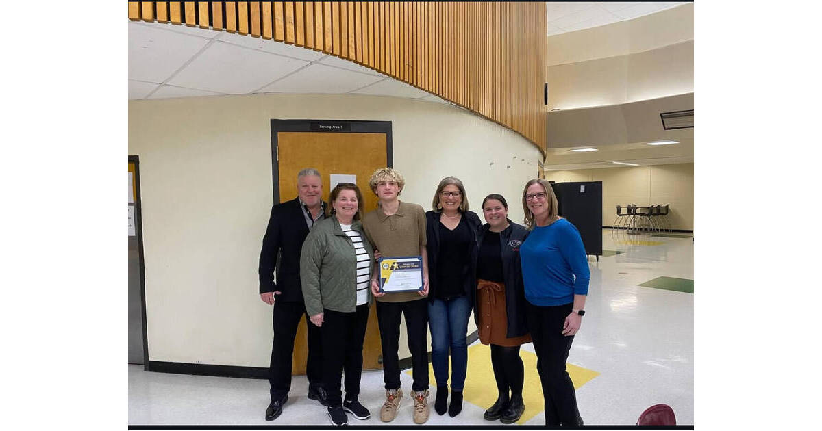 Robbinsville High School Student Awarded as 'Unsung Hero' | Hamilton ...