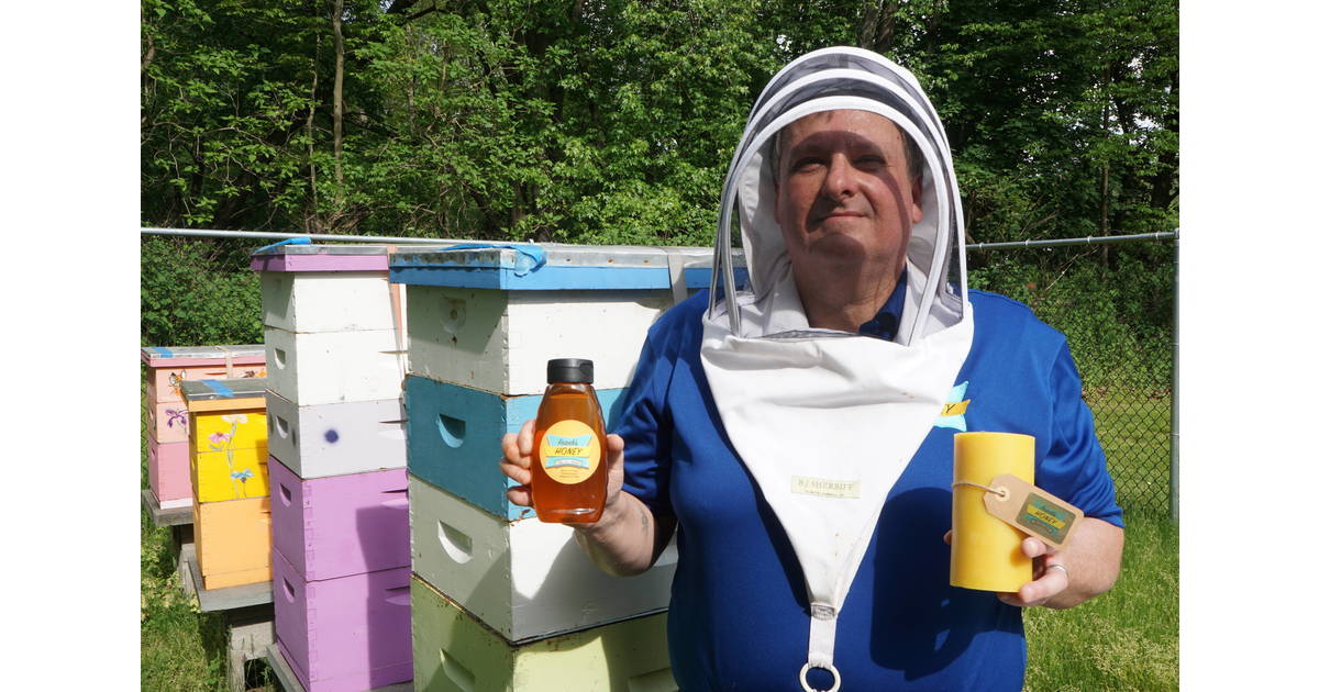 Ridgewood’s Local Beeman Shares His Love of the Pollinators and Serving ...