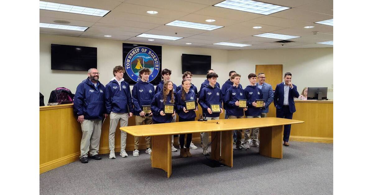 Elected Officials Praise Roxbury High School Ice Hockey Team | Roxbury ...