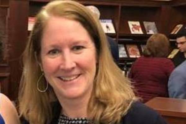 Verona Mayor Bids Well Wishes to Outgoing Library President Elizabeth ...