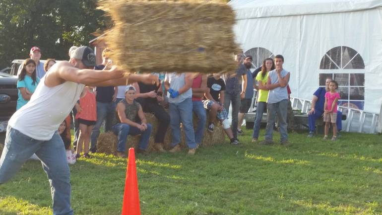 Guys, Gals Toss Hay Bales at Hunterdon 4-H Fair | TAPinto