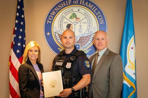 Hamilton Police Officer Honored for Bravery while on Family Vacation ...