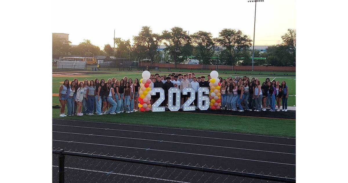 Hasbrouck Heights Class of 2026 Gathers for Their Senior Sunrise ...