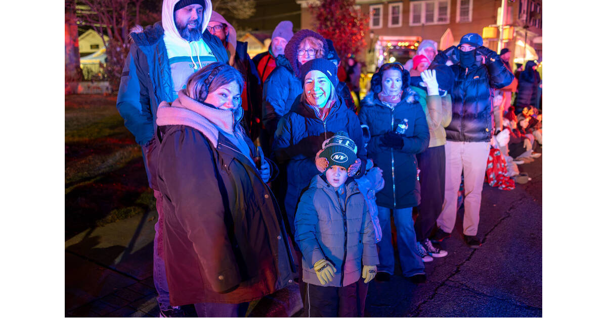 Santa Parade Makes a Bee-Line to Tree Lighting at Hawthorne Boro Hall ...