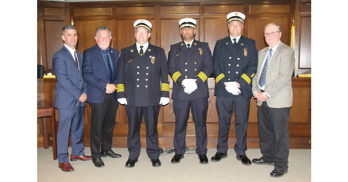 Hasbrouck Heights Mayor Swears in New Fire Chiefs | Hasbrouck Heights ...
