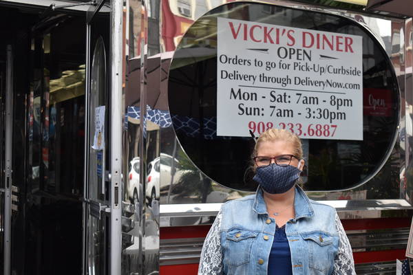 Fundraiser for Cash-Strapped Vicki’s Diner a ‘Life Changing’ Boost for ...