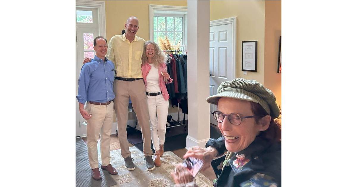 To the Editor: In Praise of Pam Hersh and Her Colorful Style – All with ...