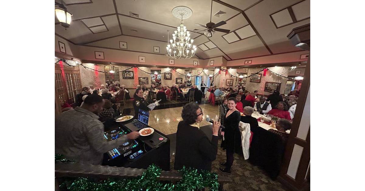 Annual Holiday Party Spreads Community Cheer | West Orange, NJ News ...