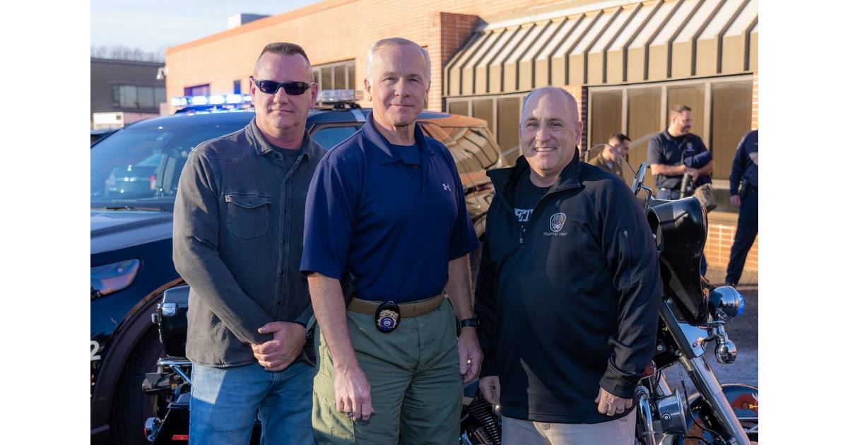 Three Hamilton Police Officers to Start the New Year as Newly Retired ...