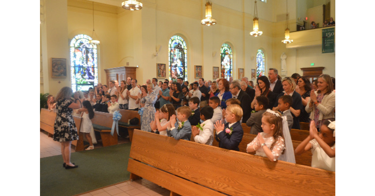 Holy Trinity Holds May Crowning Ceremony | Plainfield, NJ News TAPinto
