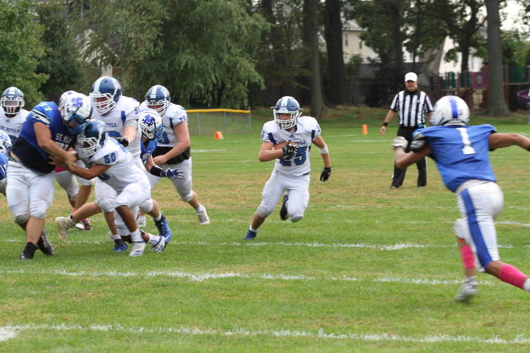 HS Football: Wood-Ridge Bounces Back with 31-6 Win over St. Mary | TAPinto