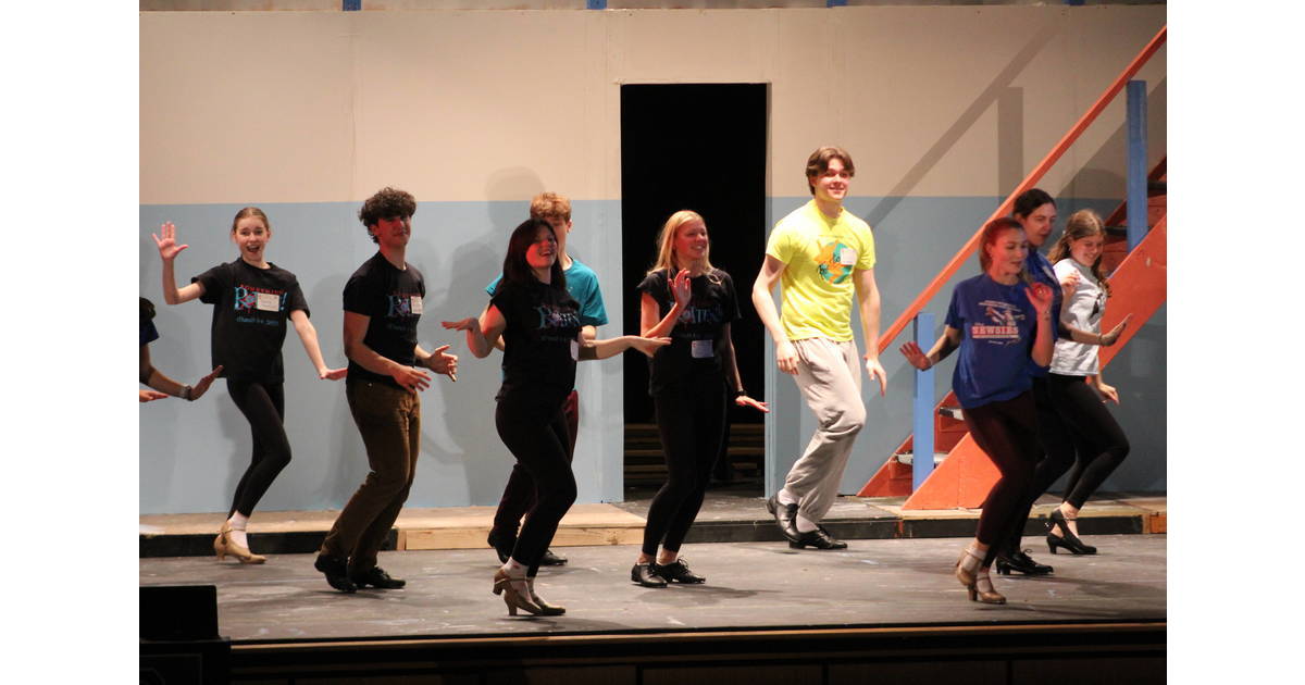 Summit High School Theater’s Cast of ‘Anything Goes’ Hosts Elementary ...