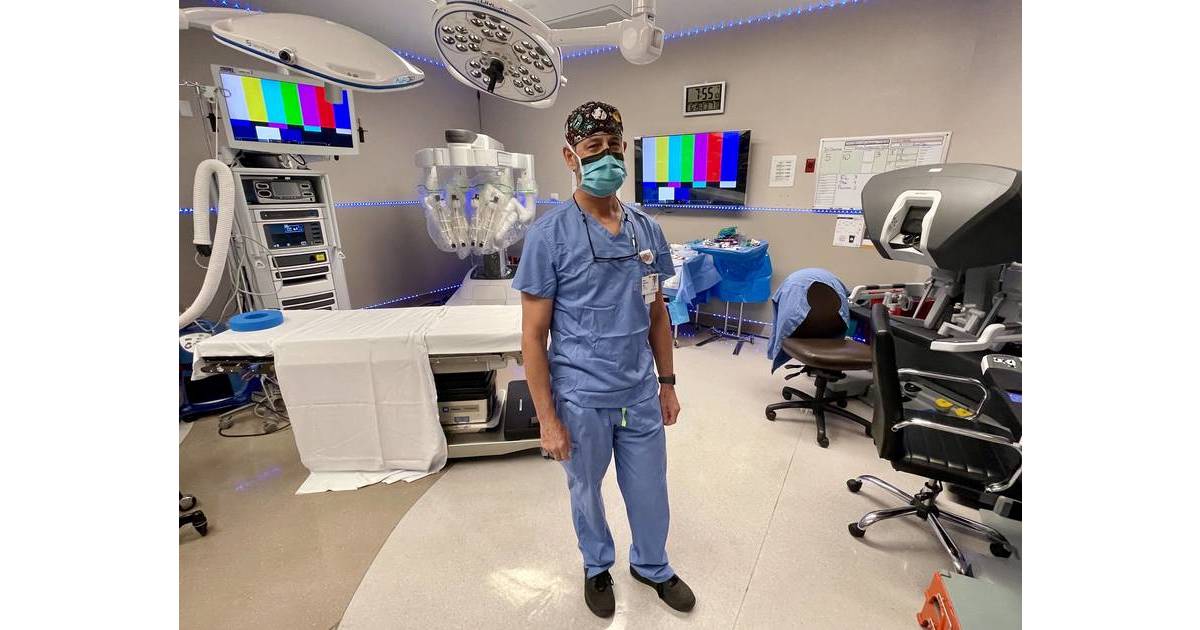 Use of Operating Room Robots Explodes, Offering Both Patients and ...