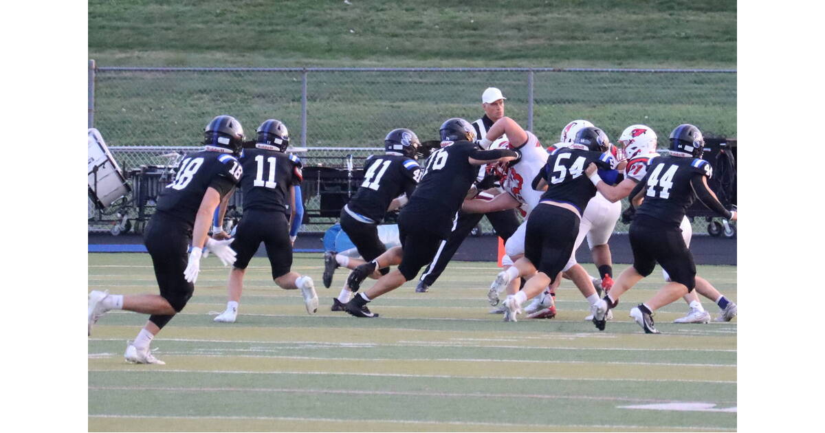 High School Football Roundup: One CB Team Advances to a 4-0 Record ...