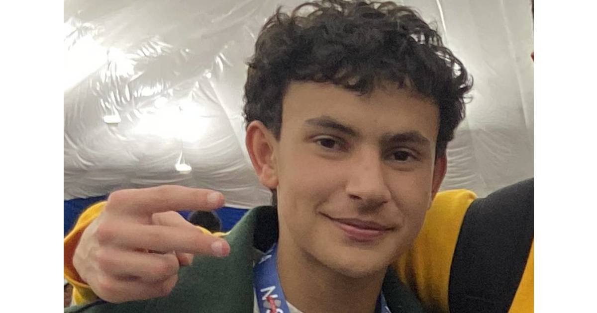 Runner Matt Macauley is the Joe Eberle Weichert Realtors Pioneer ...