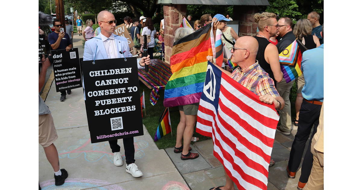 At LGBTQ Protest in Doylestown, Hundreds of People Push Back With ...