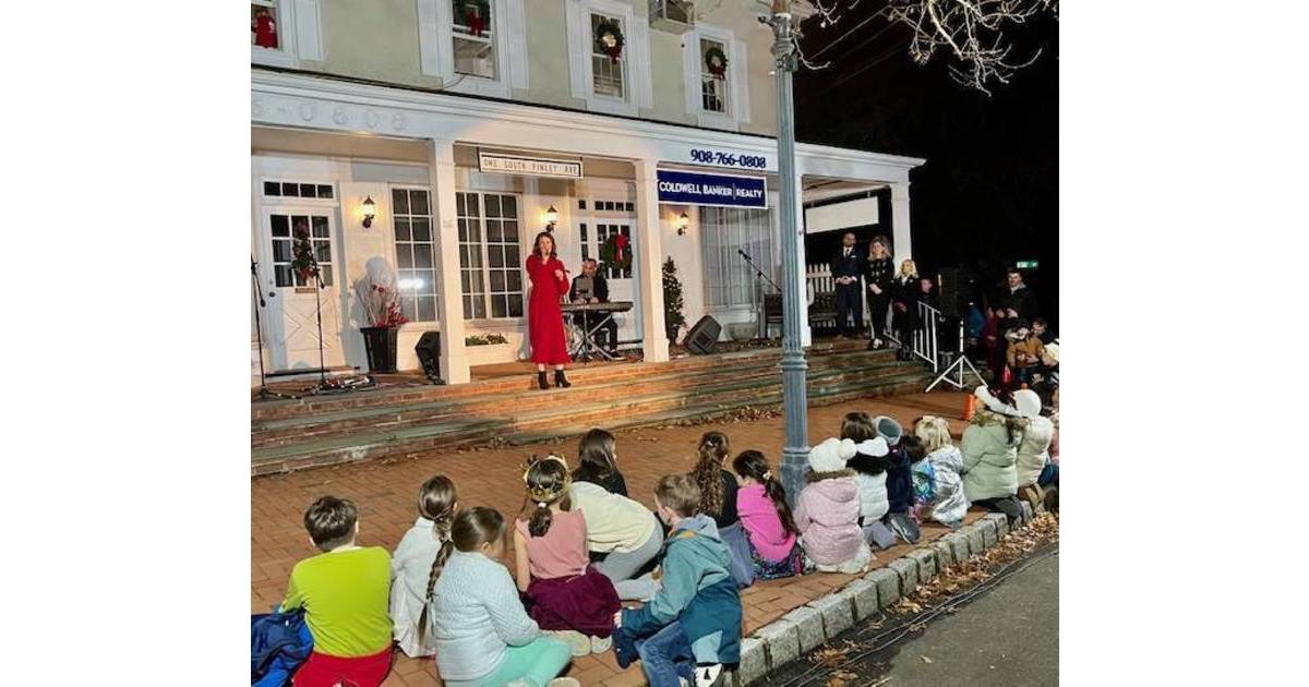 Tree Lighting and Winter Market Bring Out Community & Local Businesses ...