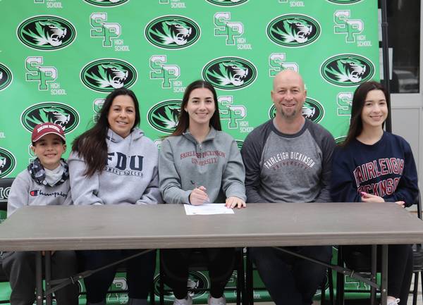 South Plainfield High School Student Amanda Yuill to Play Soccer at ...