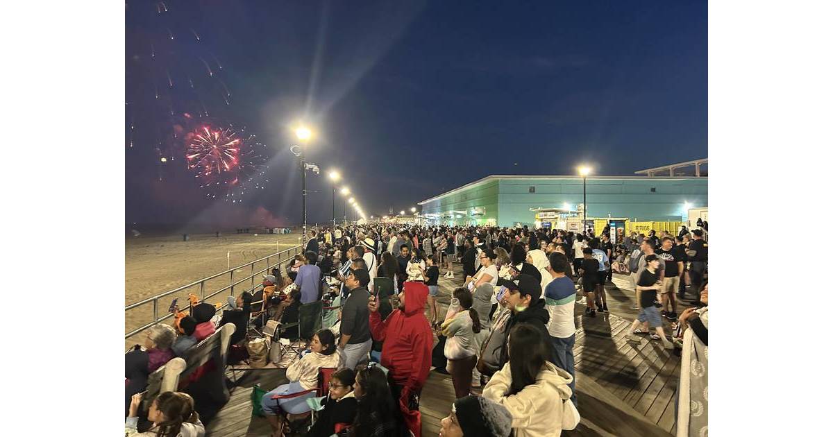 Spectacular Fireworks Light Up Asbury Park Beach | Asbury Park, NJ News ...