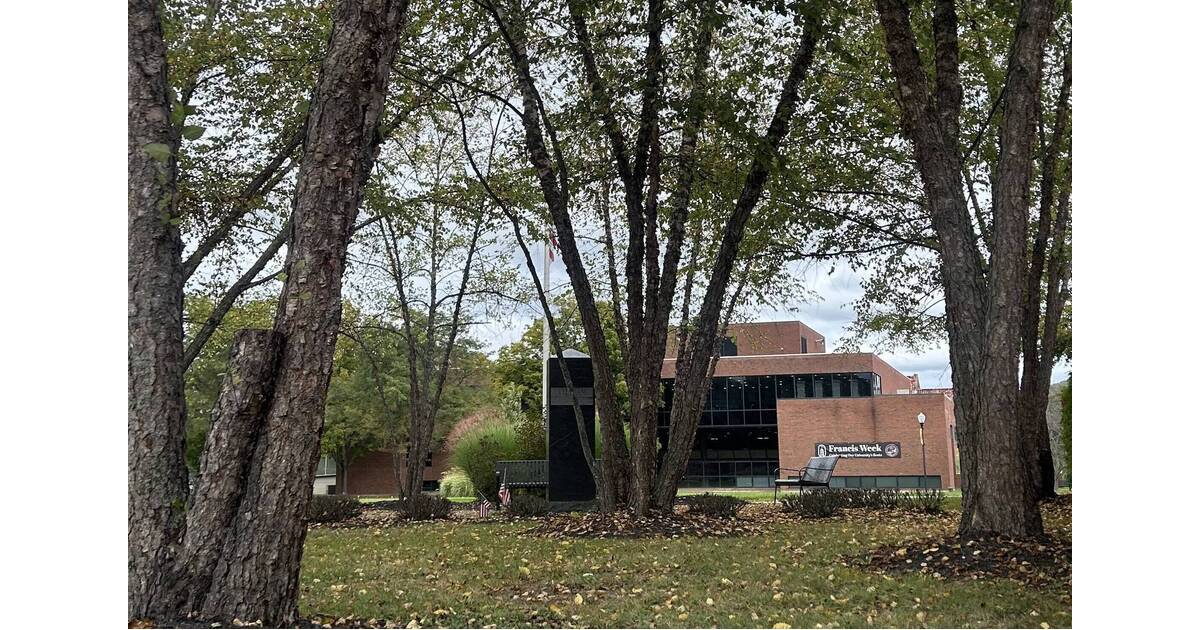 St. Bonaventure Embraces Transition from Summer to Fall | Greater Olean ...