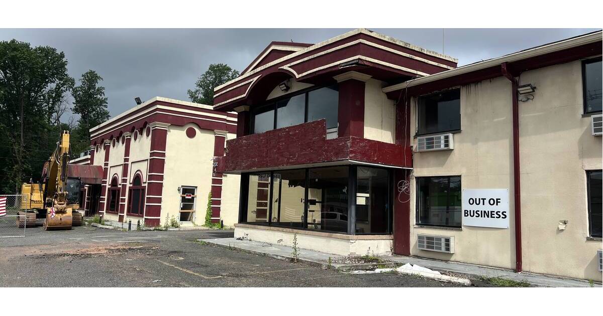 Clinton Manor Demolition Underway to Make Way for Expanded Car ...