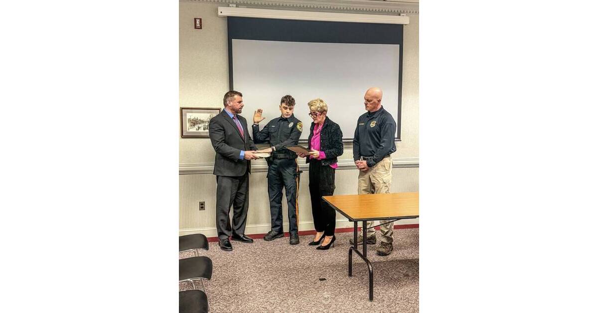 Officer Ryan Bibbo Sworn In to Clinton Town Police Department. | North ...