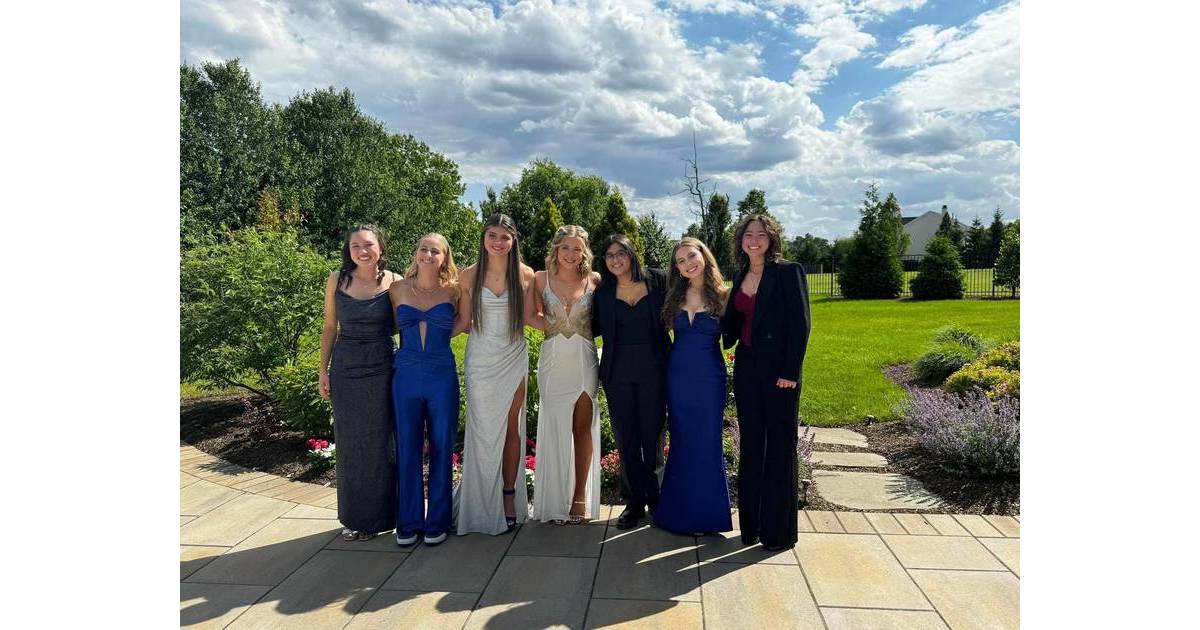 Hunterdon Central Students Head to Prom (Photo Gallery) | Flemington ...