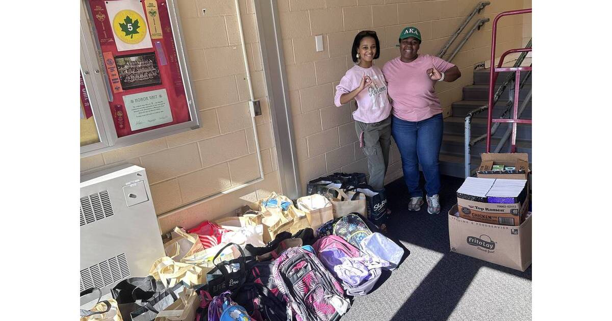 Rho Gamma Omega Chapter of Alpha Kappa Alpha, Sorority, Inc.®, donates ...