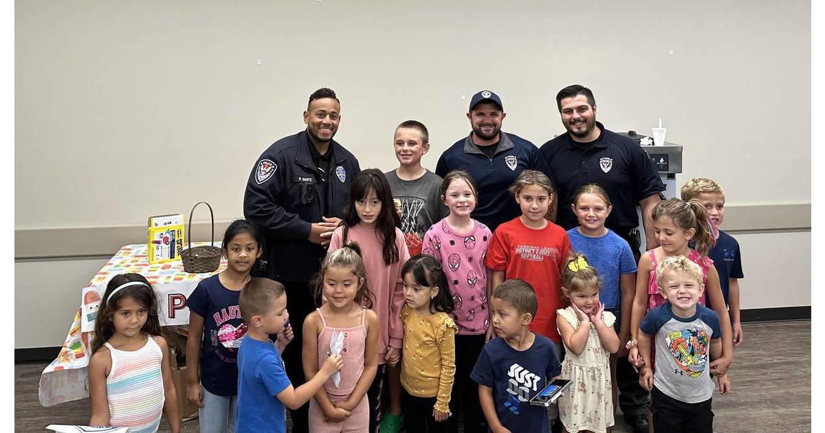 Library, Police Join Together for Annual ‘Ice Pops with the Cops’ End ...