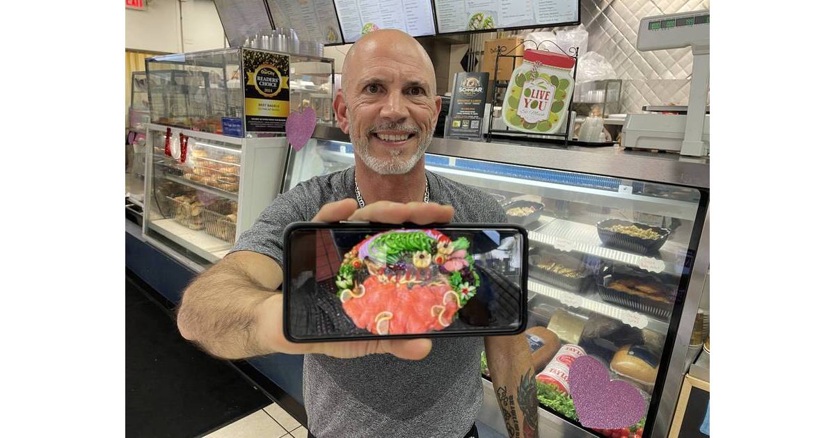 “Michelangelo of Platters”: Scott Lepper Brings Artistic Flair to ...