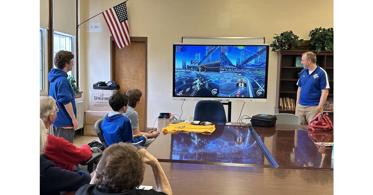 Seniors and Teens Talk Tech: CHS Esports Team Welcomes Senior Citizen ...