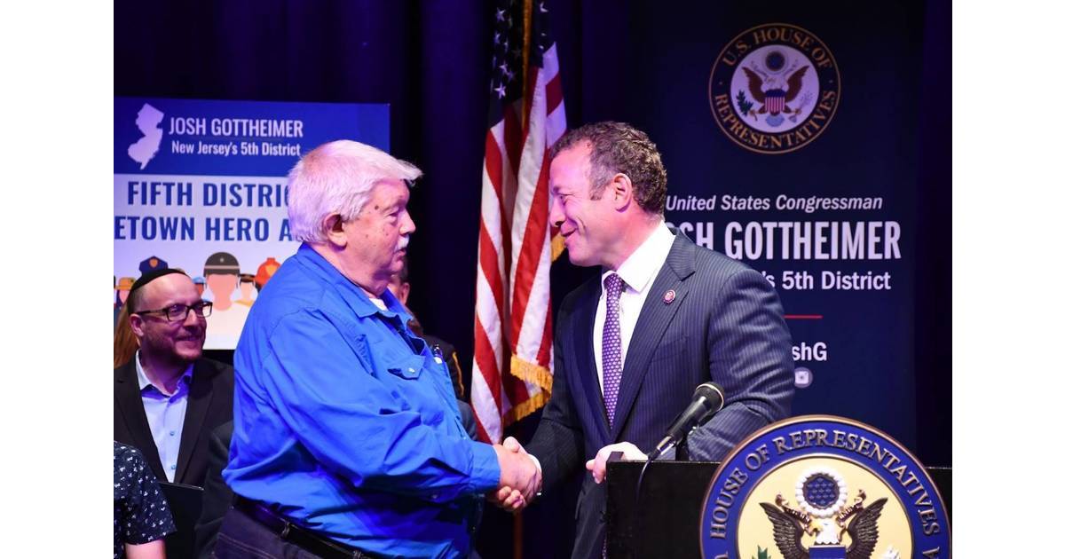 Fair Lawn's Saul Rochman Honored as Hometown Hero | Fair Lawn/Glen Rock ...