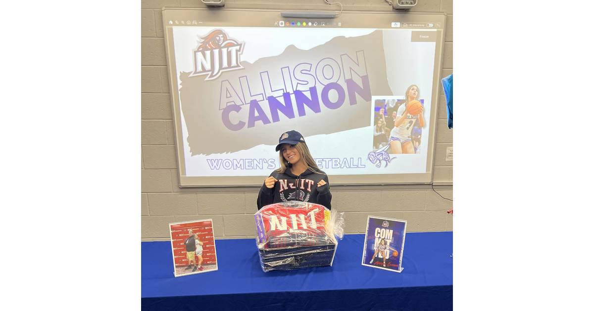 #HolmdelProud - It's a beautiful day for Holmdel High School Senior: Allison Cannon. | Holmdel ...