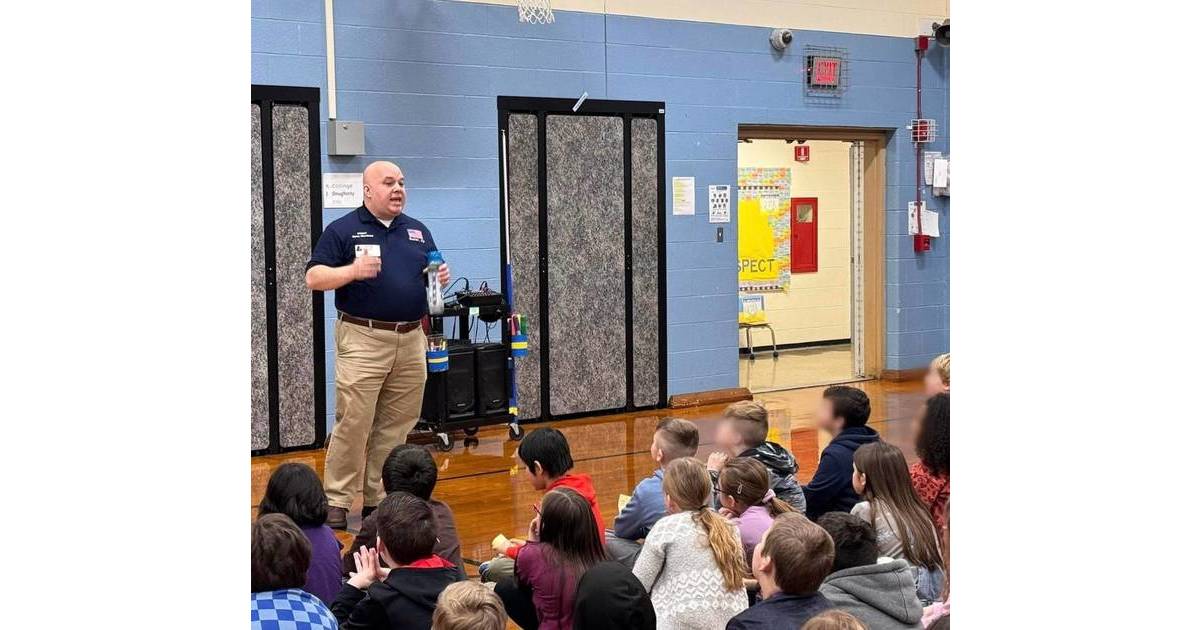 Butler Mayor, Ryan Martinez, Visits Aaron Decker School's 3rd-Grade ...