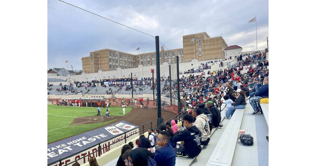 New Jersey Jackals Celebrate Opening Day at Hinchliffe Stadium ...