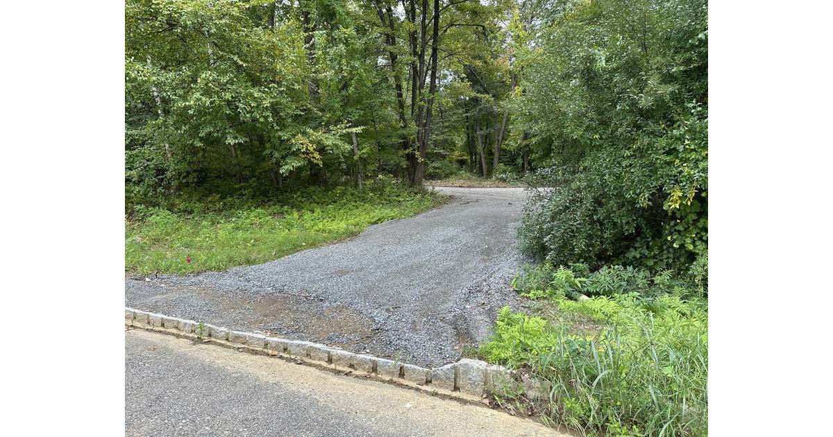 Parking Lot for New Trail to Sparta Glen Parking Lot Complete, Waiting ...