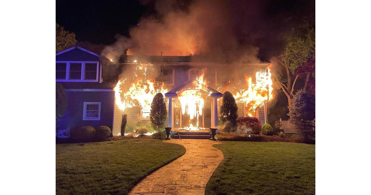 Fire Engulfs home on Lenox Road in Wayne Township | Wayne, NJ News ...