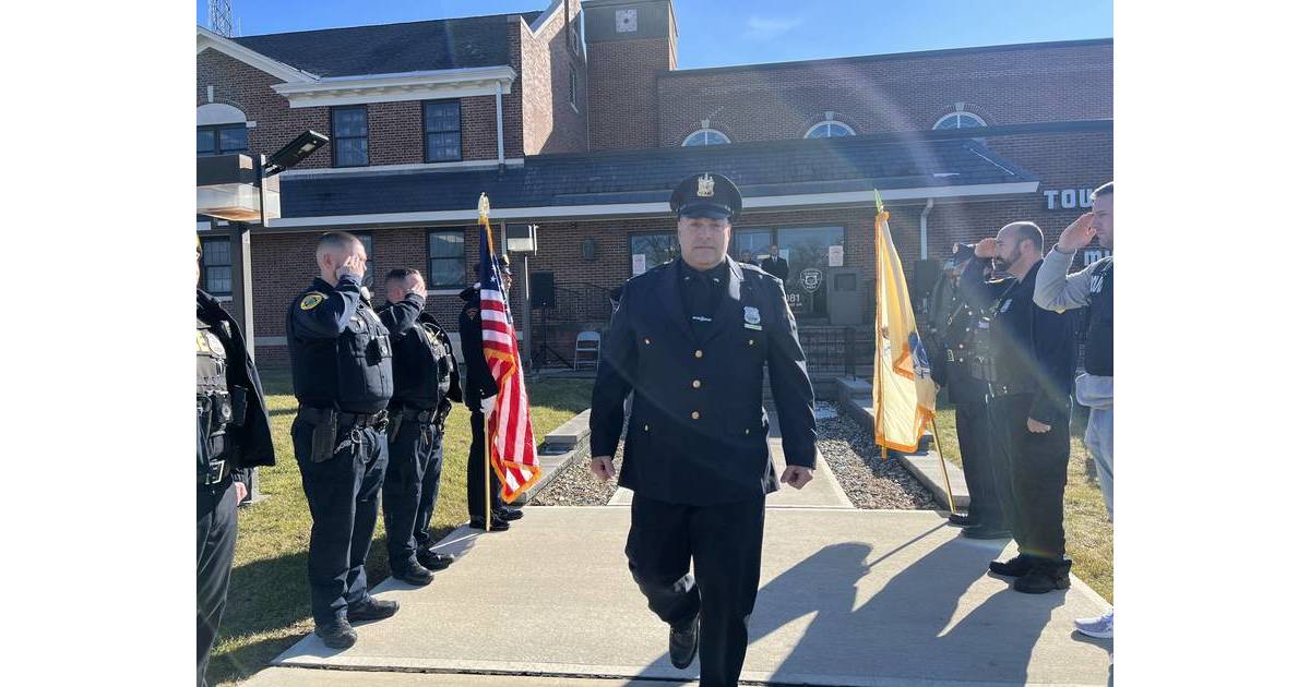 Union Police Honor Retiring Officer with Walkout Salute | Union, NJ ...