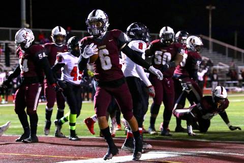 Football Playoffs: Union Overcomes Cold, Advances With 35-0 Win Over ...