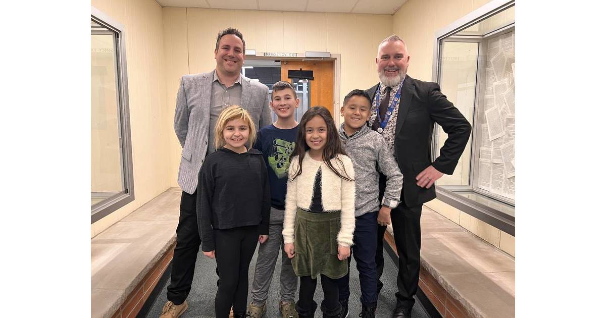 Riley Student Council Members Visit Local Nursing Home | South ...