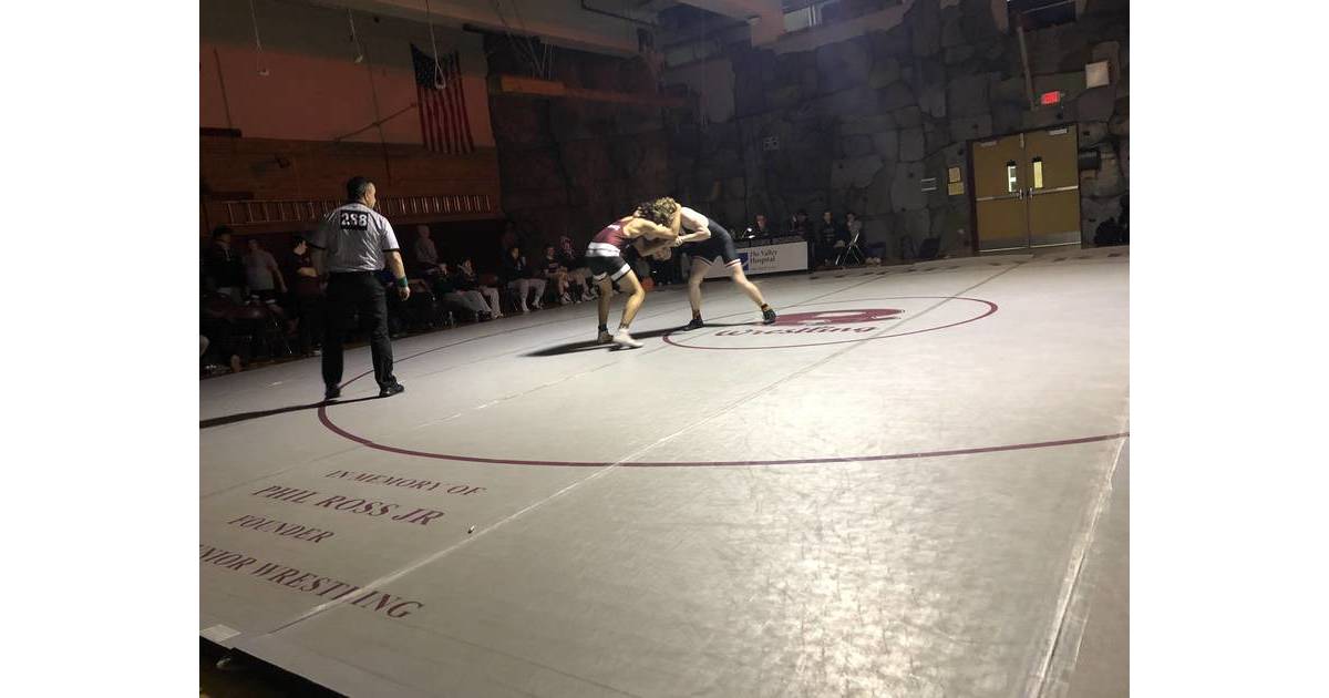 Ridgewood Wrestling: Maroons Coast to Victory Behind Middleweight ...