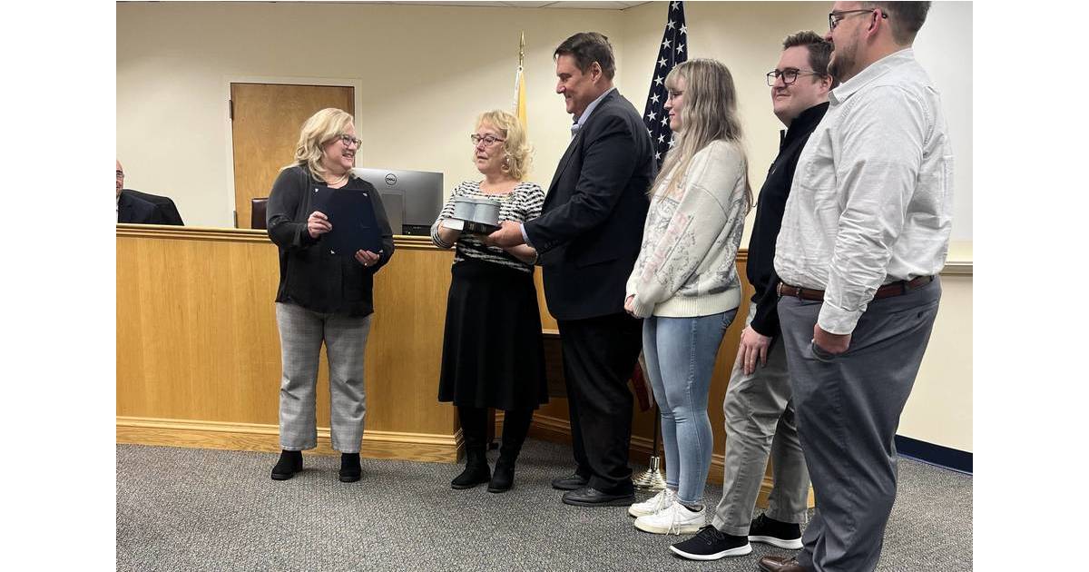 Albrecht Becomes Mayor of Roxbury as Town Government Reorganizes ...