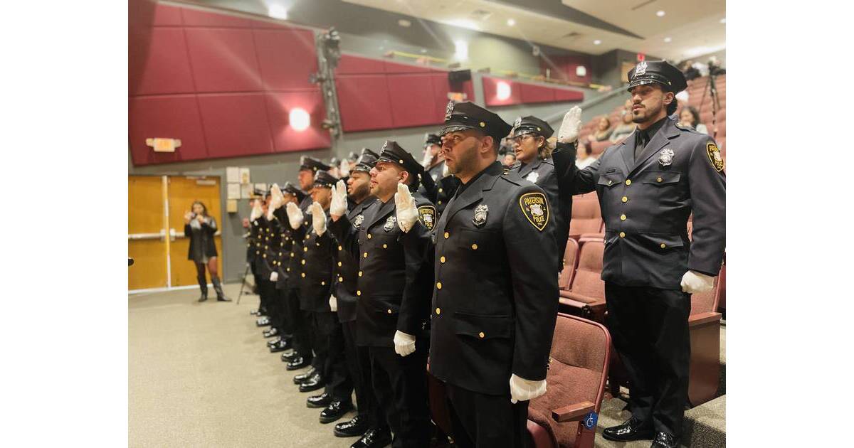 19 New Officers Join Paterson Police Department, Honored in Swearing-In ...