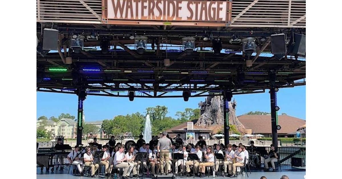 Summit High School 'Concert on The Green' Features Student Musicians ...