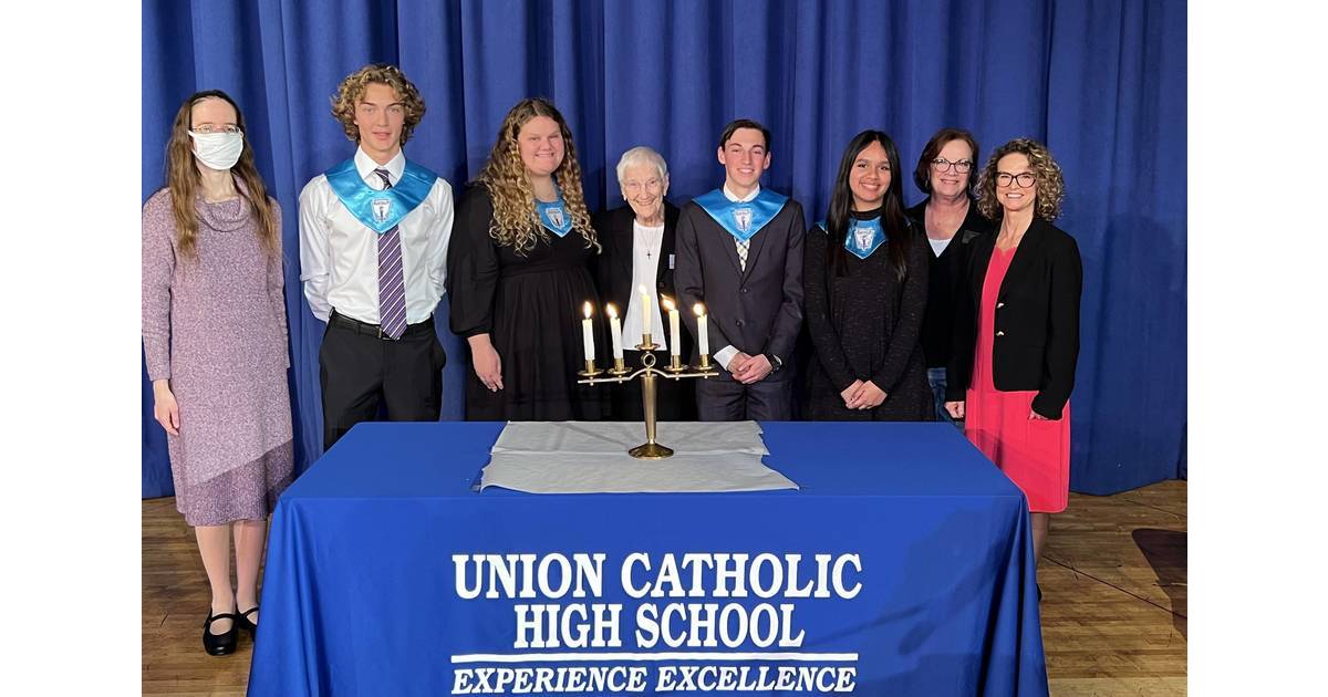 Union Catholic Inducts 117 Students Into The National Honor Society ...