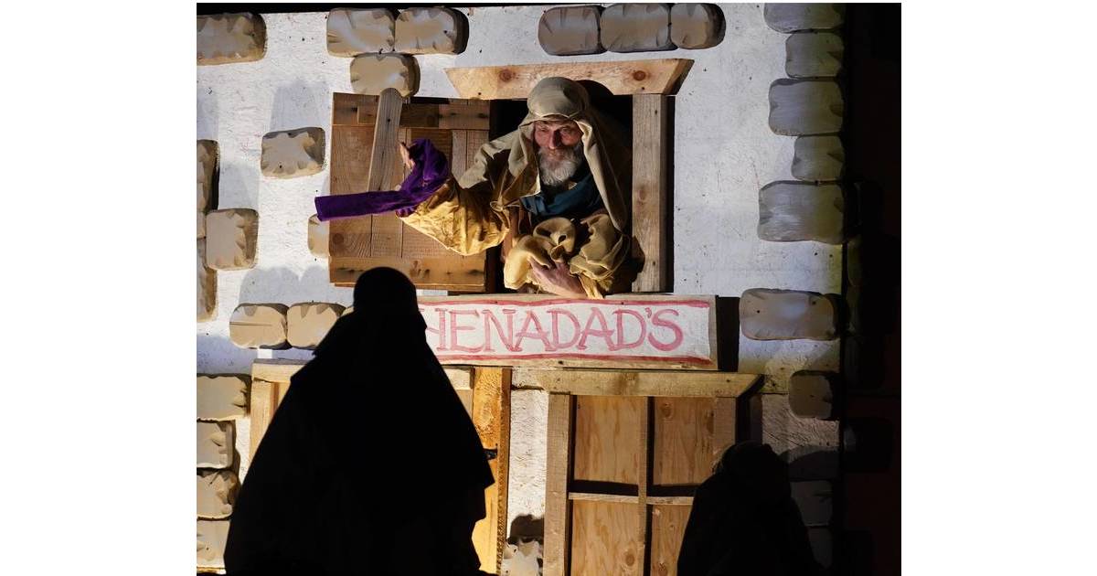 Dublin Church Bringing Back Its “Walkthrough” Living Nativity This Year ...