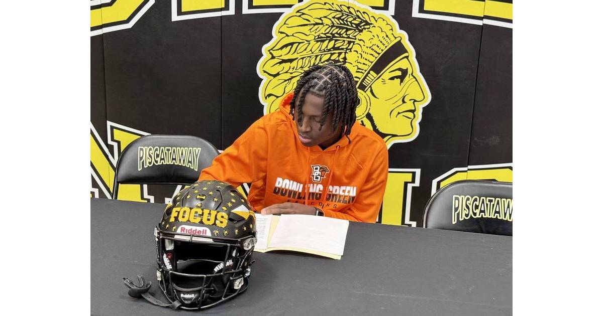 Piscataway Chiefs’ Jahai Johnson Commits to Division I Football on ...