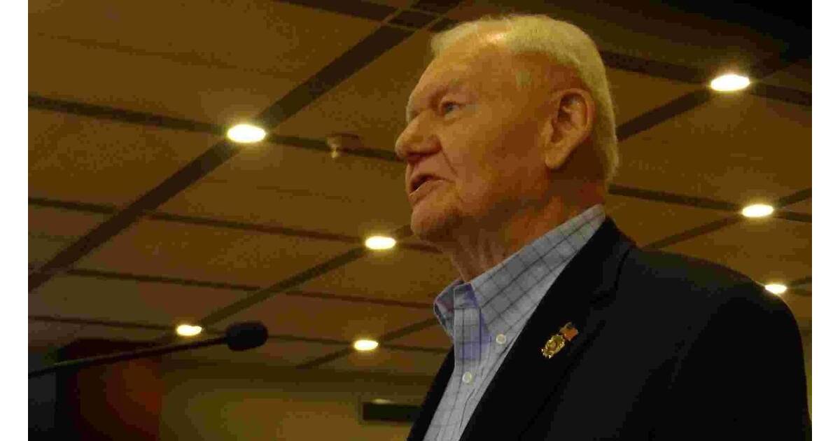 Temp Job: Robert ‘Red’ Kubert Selected to Serve as Interim Mayor ...