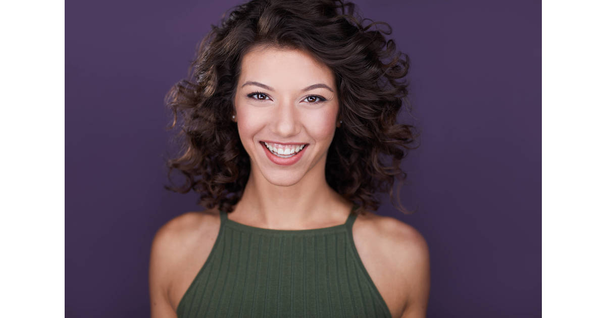 Alumna Lea Sevola Cast as Vivienne Kensington in National Tour of ...