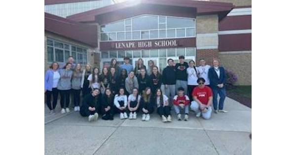 Lenape Students Form ‘Massively Needed’ Cancer Support Group | Mount ...